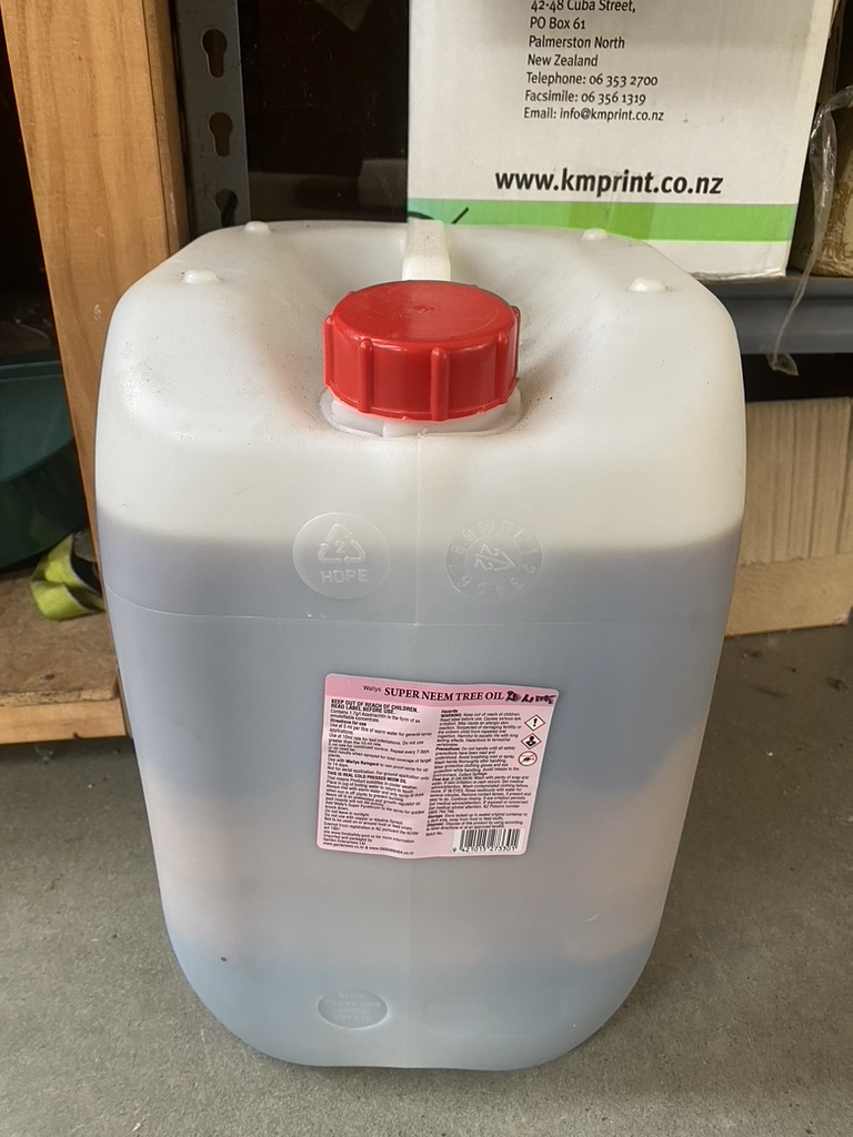 Wally's Neem Tree Oil 20 litres - Wally's Garden Enterprises Ltd