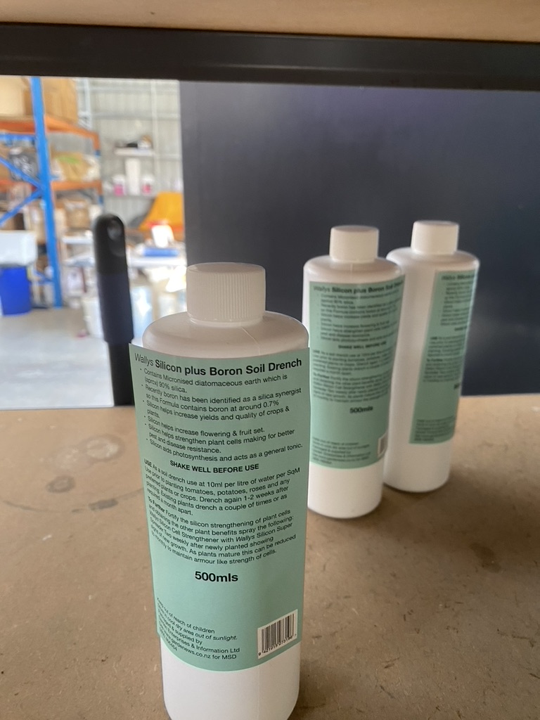 Wallys Silicon plus Boron Soil Drench 500 mls - Wally's Garden Enterprises Ltd